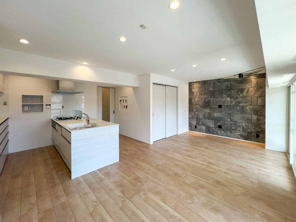 [費用1080万]築45年のマンション(65平米/3LDK→1LDK)をフルリノベーション！50代夫婦《子ども独立後の2人の豊かな暮らし》 – 大阪のマンションリノベーション専門店 ...